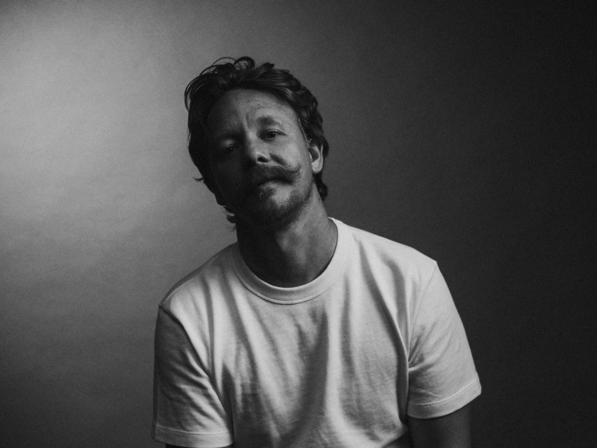 Roan Ash Releases New EP Thieves Featuring Duet “So Do I” with Demi Lee ...